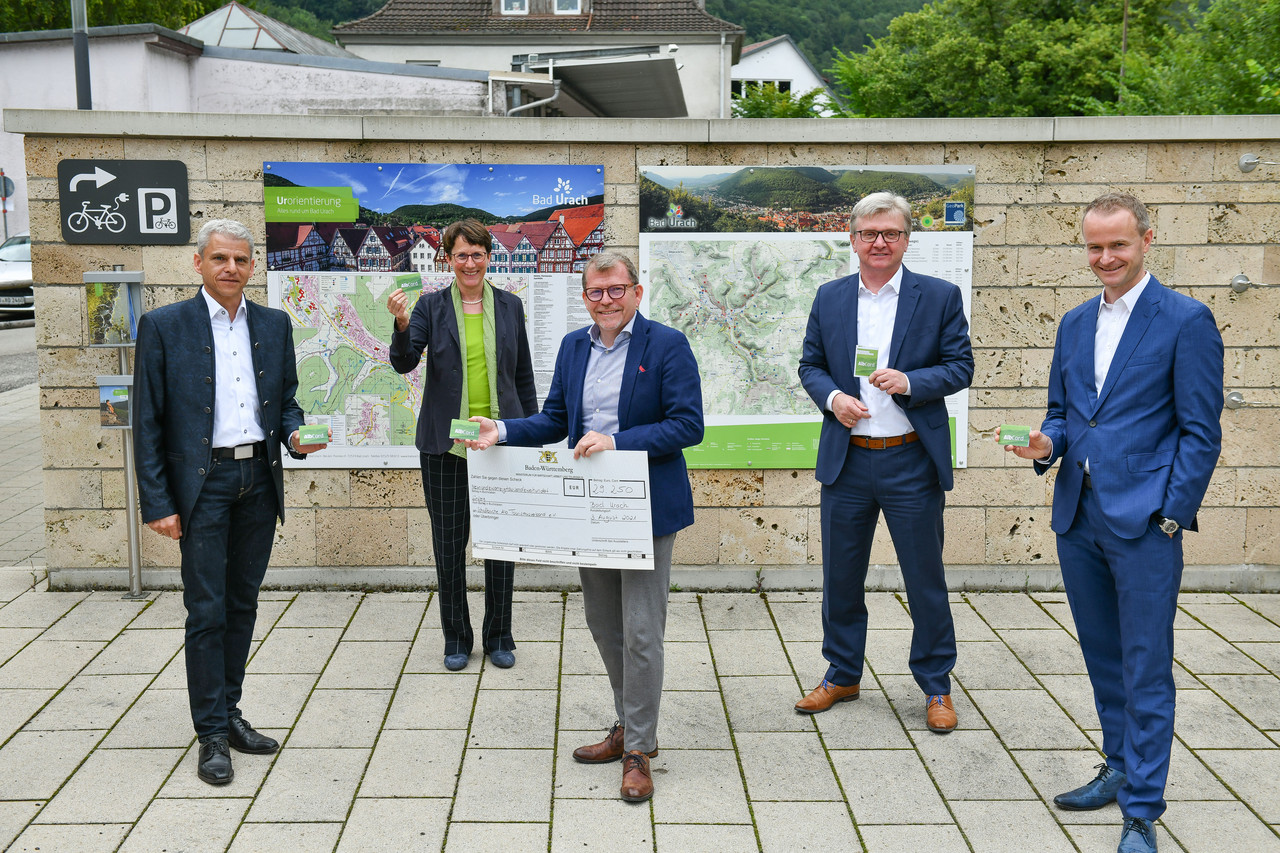 Staatssekretär Dr. Patrick Rapp auf Tourismus-Sommerreise auf der ...